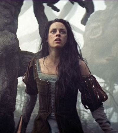 Kristen Stewart reprend son rôle pour la suite de Blanche-Neige et le ...